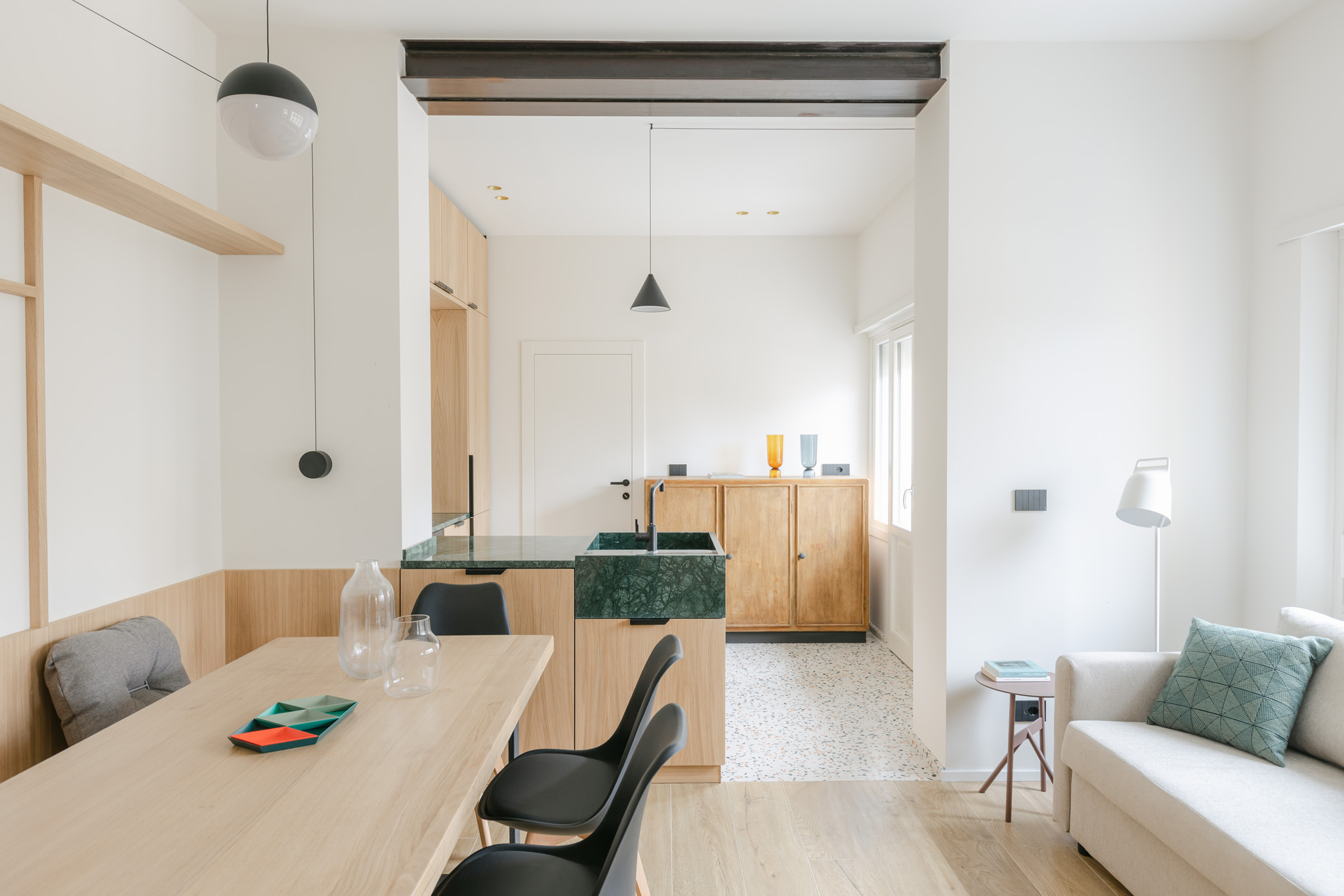 Furnishing a 55sqm apartment: the role of materials in defining spaces ...